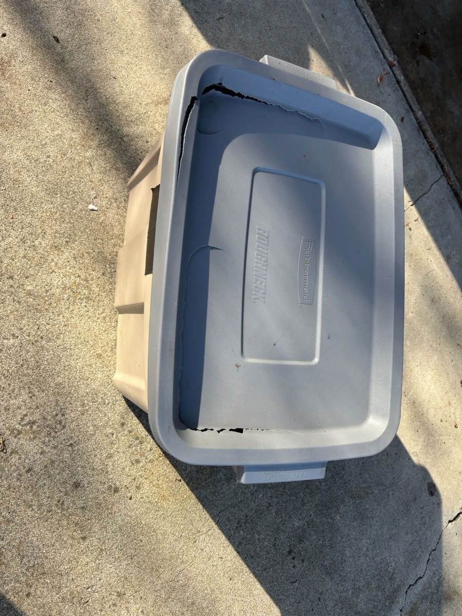 Free: Kinda worn storage bin (Mitty High area)