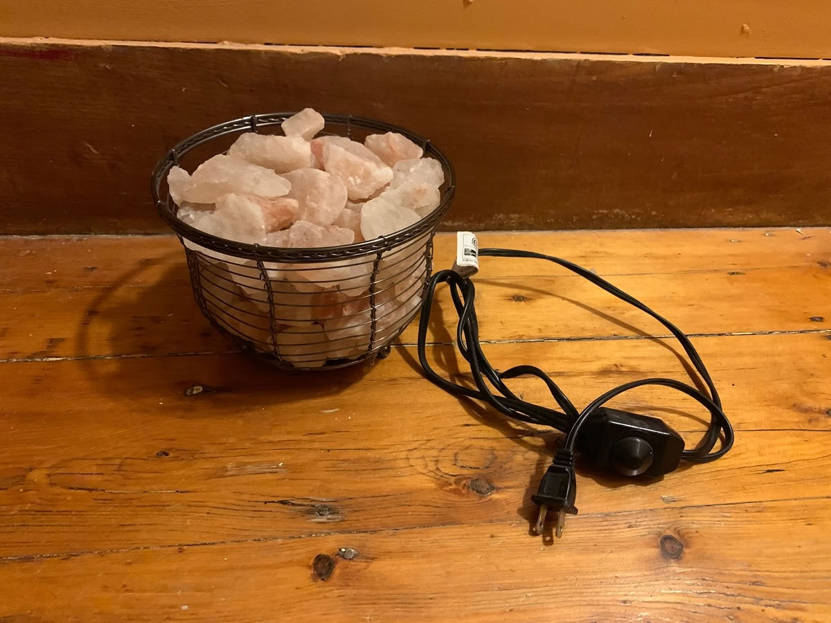 Free: Non working salt lamp (Bellrock area Malden)