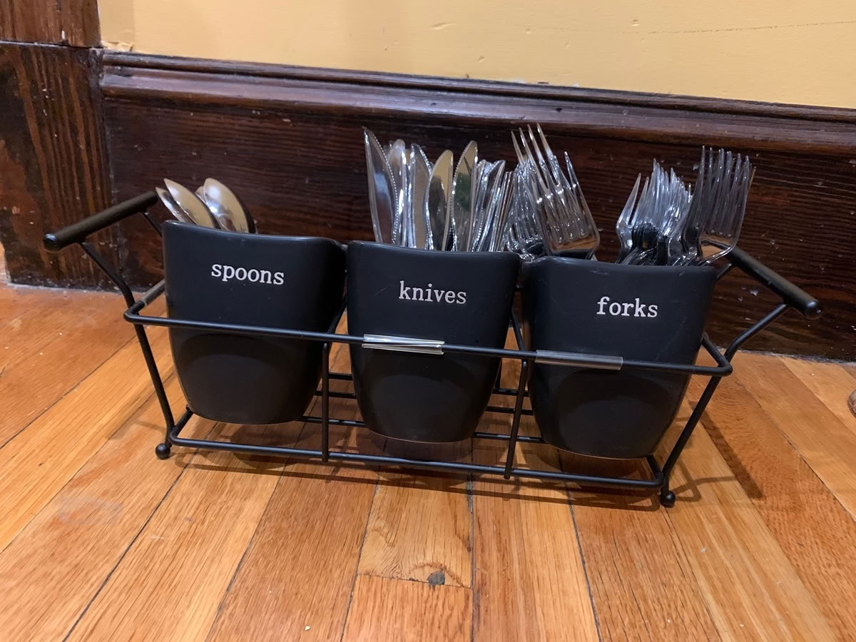 Free: Utensil tray (Bellrock area Malden)