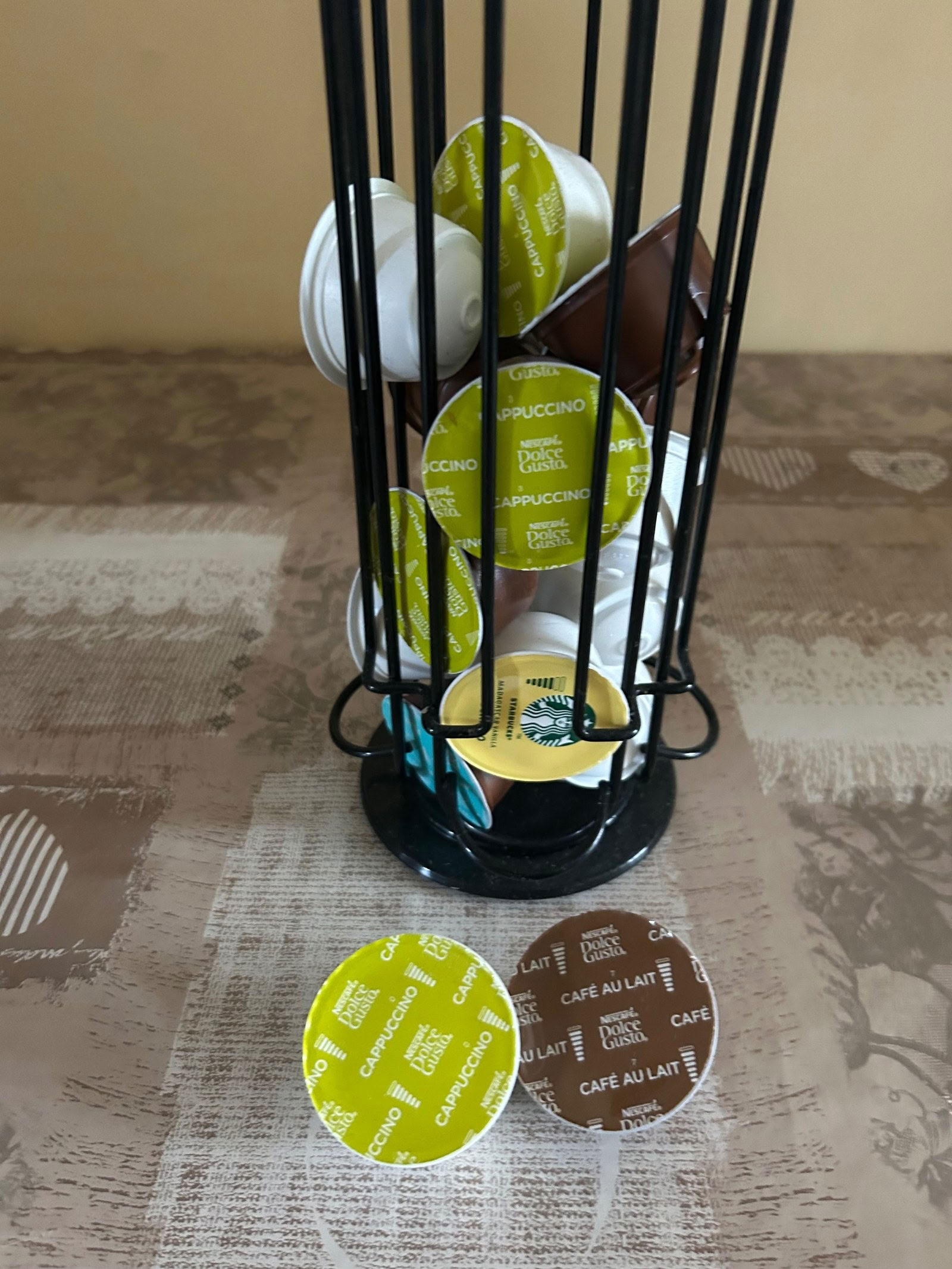 Free: Coffee capsule/pods holder (Iver UB8) - Hillingdon Freegle