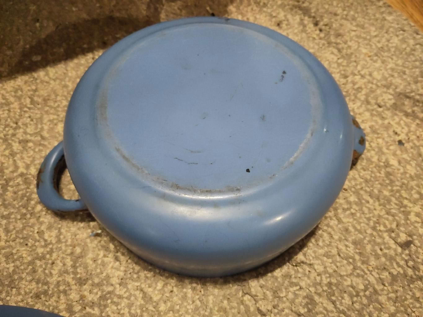 Free: 10" Stock pot (Enfield EN2) - Enfield Freegle