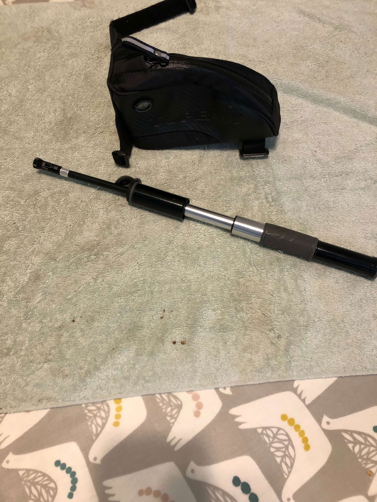 Free: 2 Bike Frame Bags and Mini Pump (Twyford RG10) - Woodley Freegle