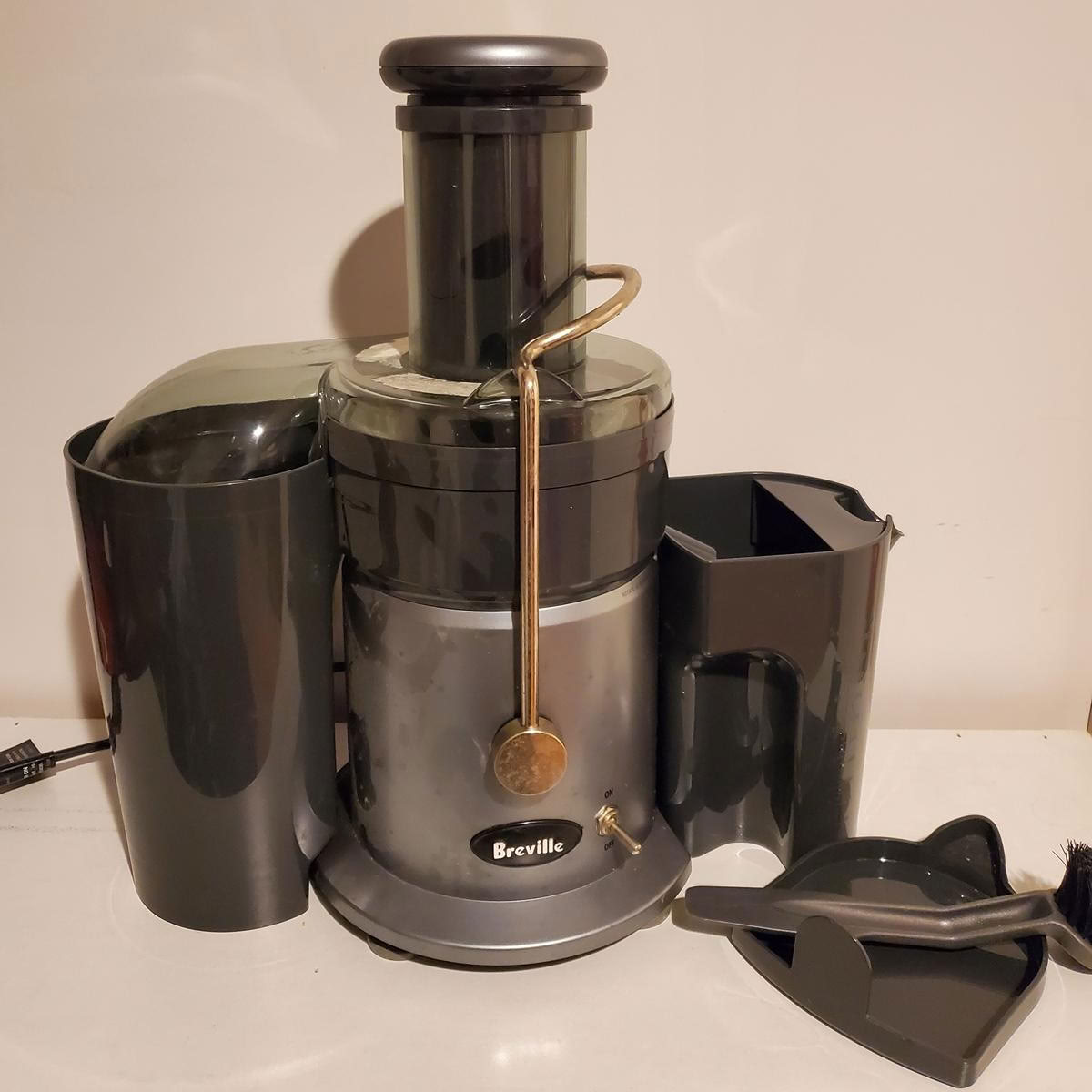 Free: Breville Juice Fountain (Near Experimental Farm)