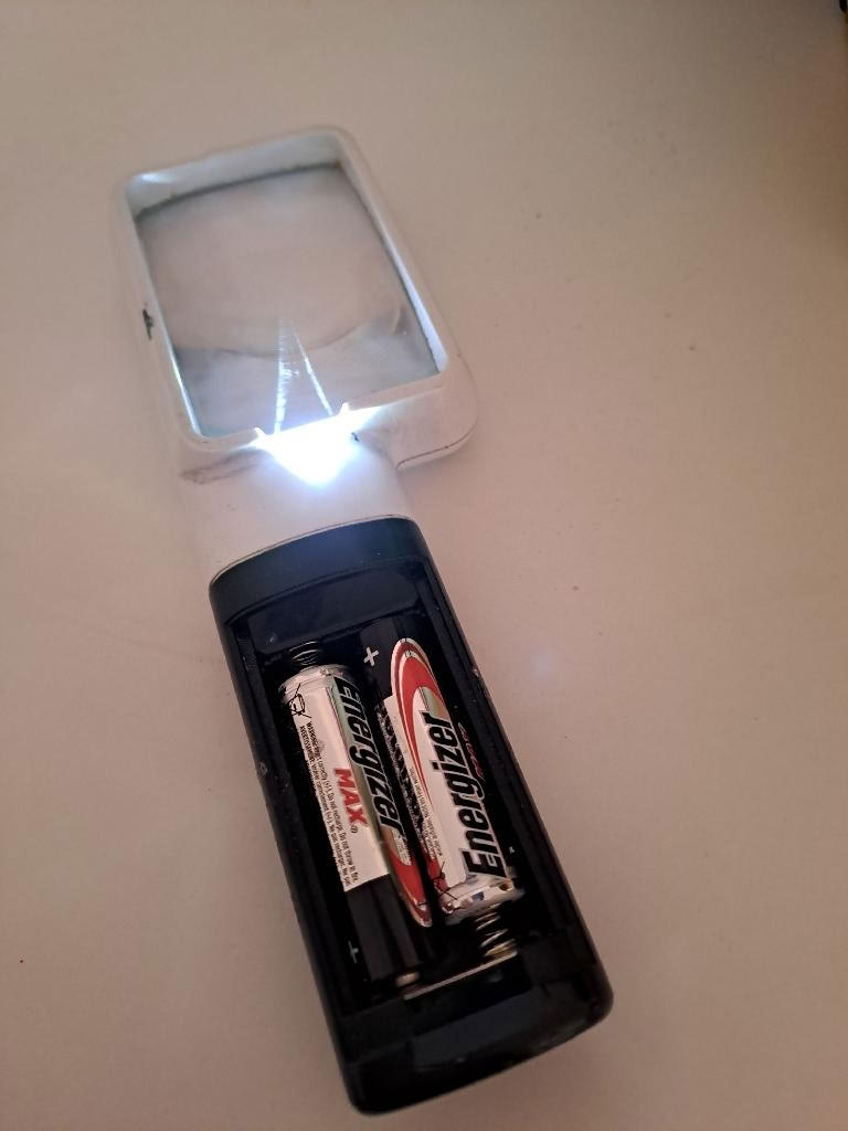 Free: Eschenbach LED magnifying glass (4 x 16D 180) (Harefield SO19 ...