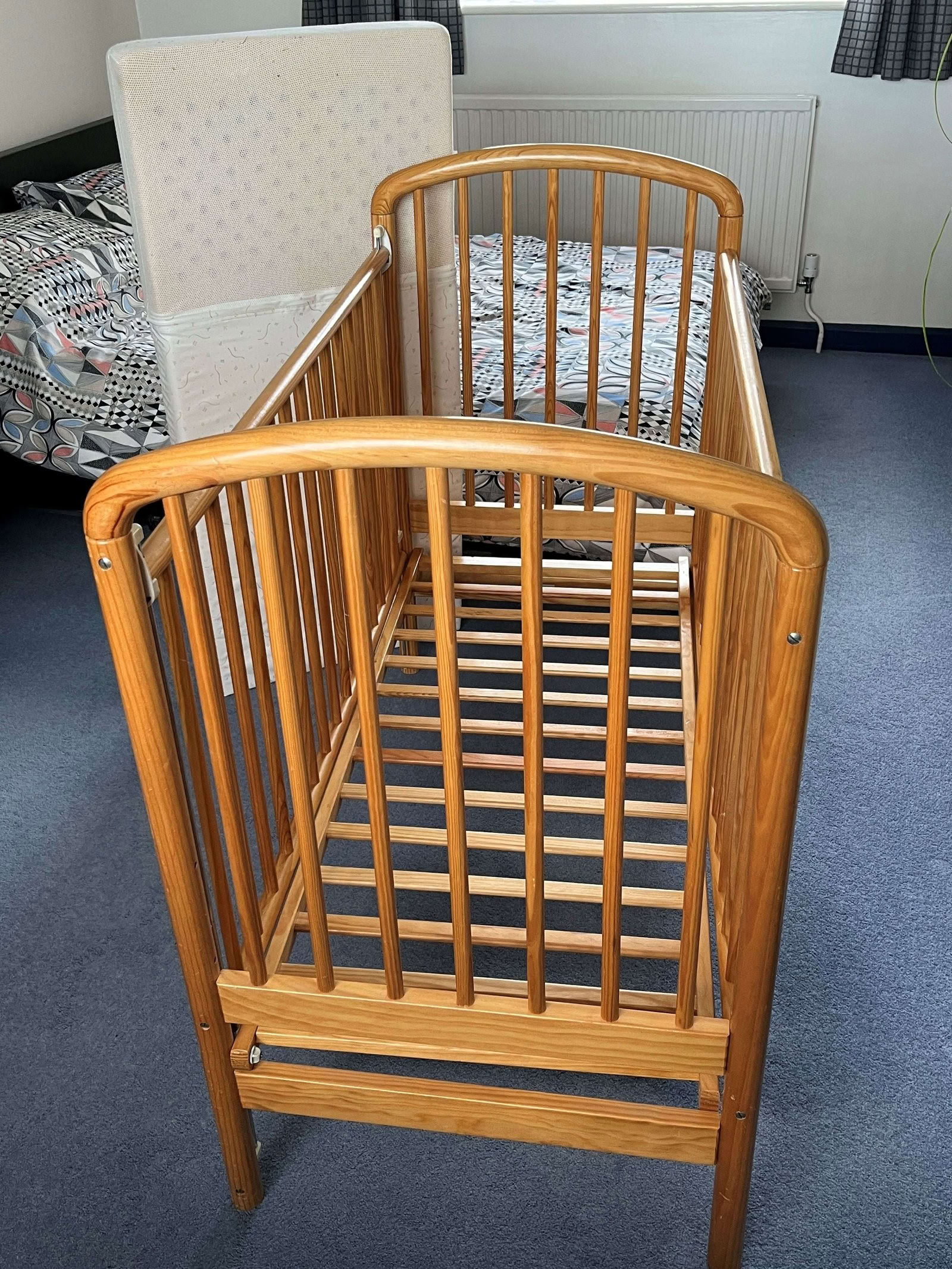 Free: Cot bed (Barnard's Green WR14) - Malvern Hills Freegle