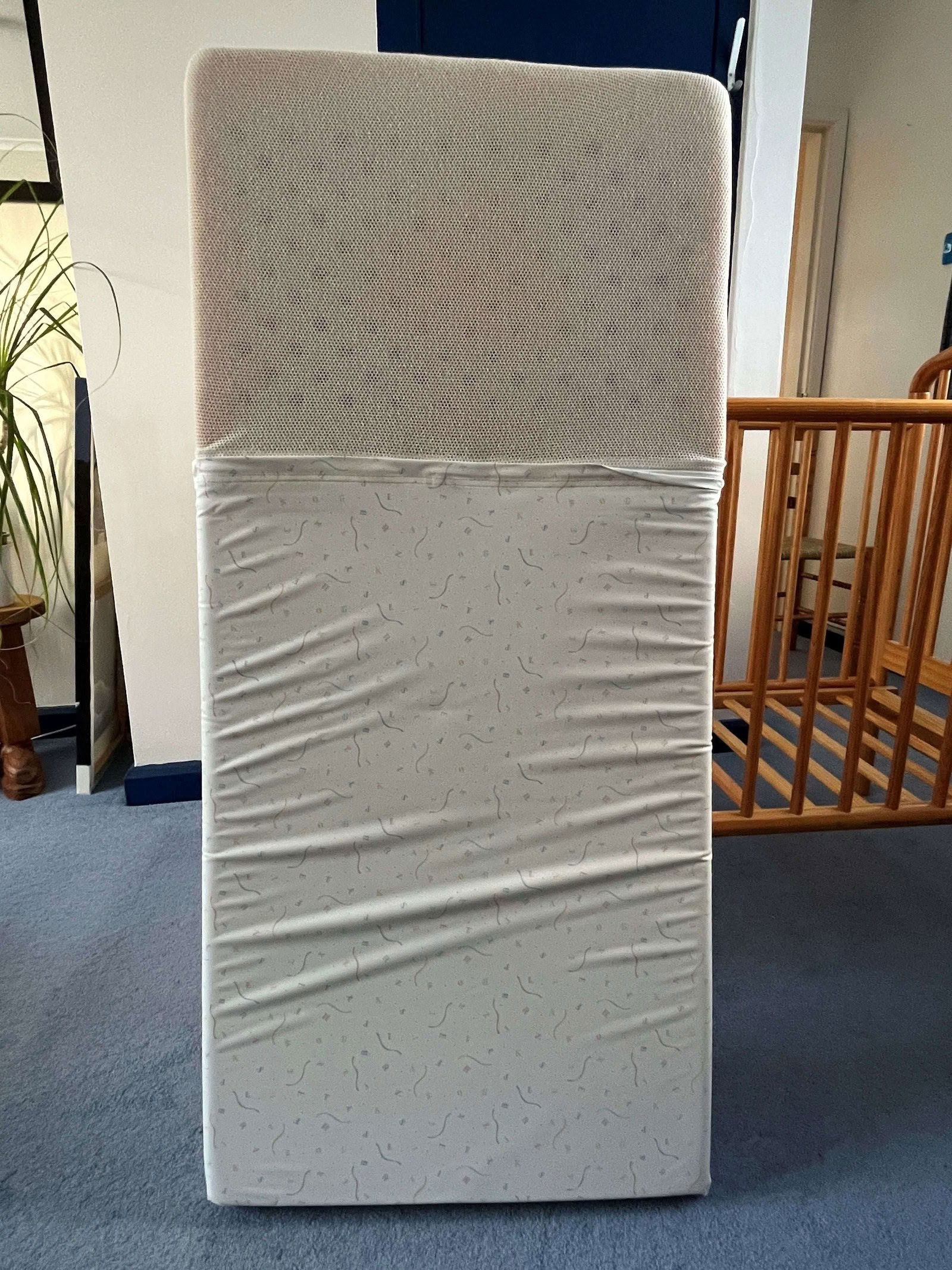 Free: Cot bed (Barnard's Green WR14) - Malvern Hills Freegle