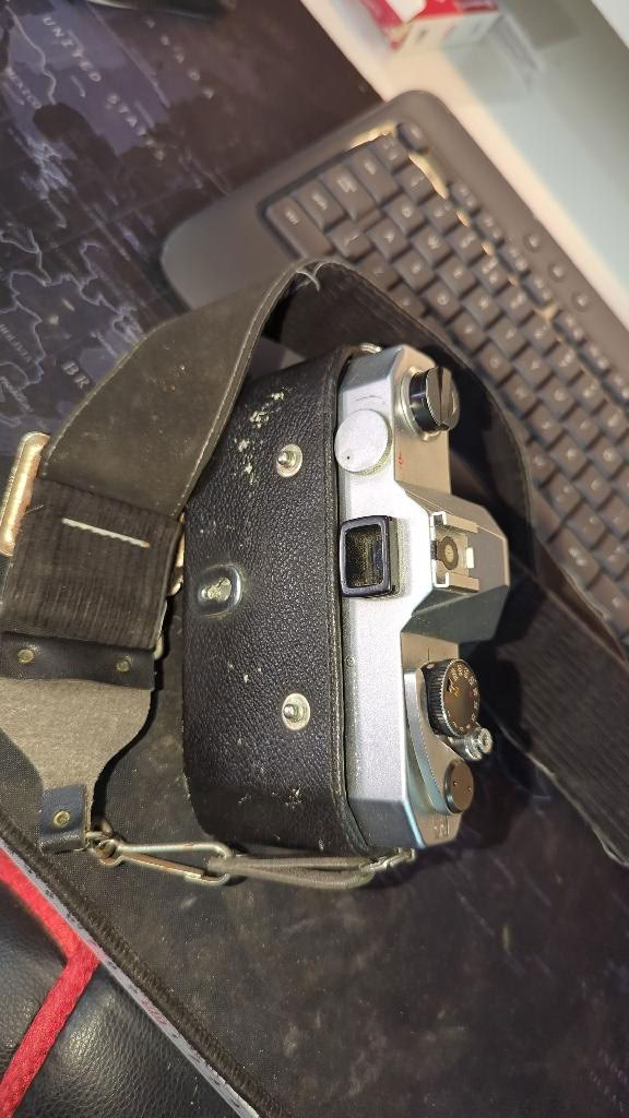 Free: Yashica TL-Electro (Barnacle CV7) - Rugby Freegle