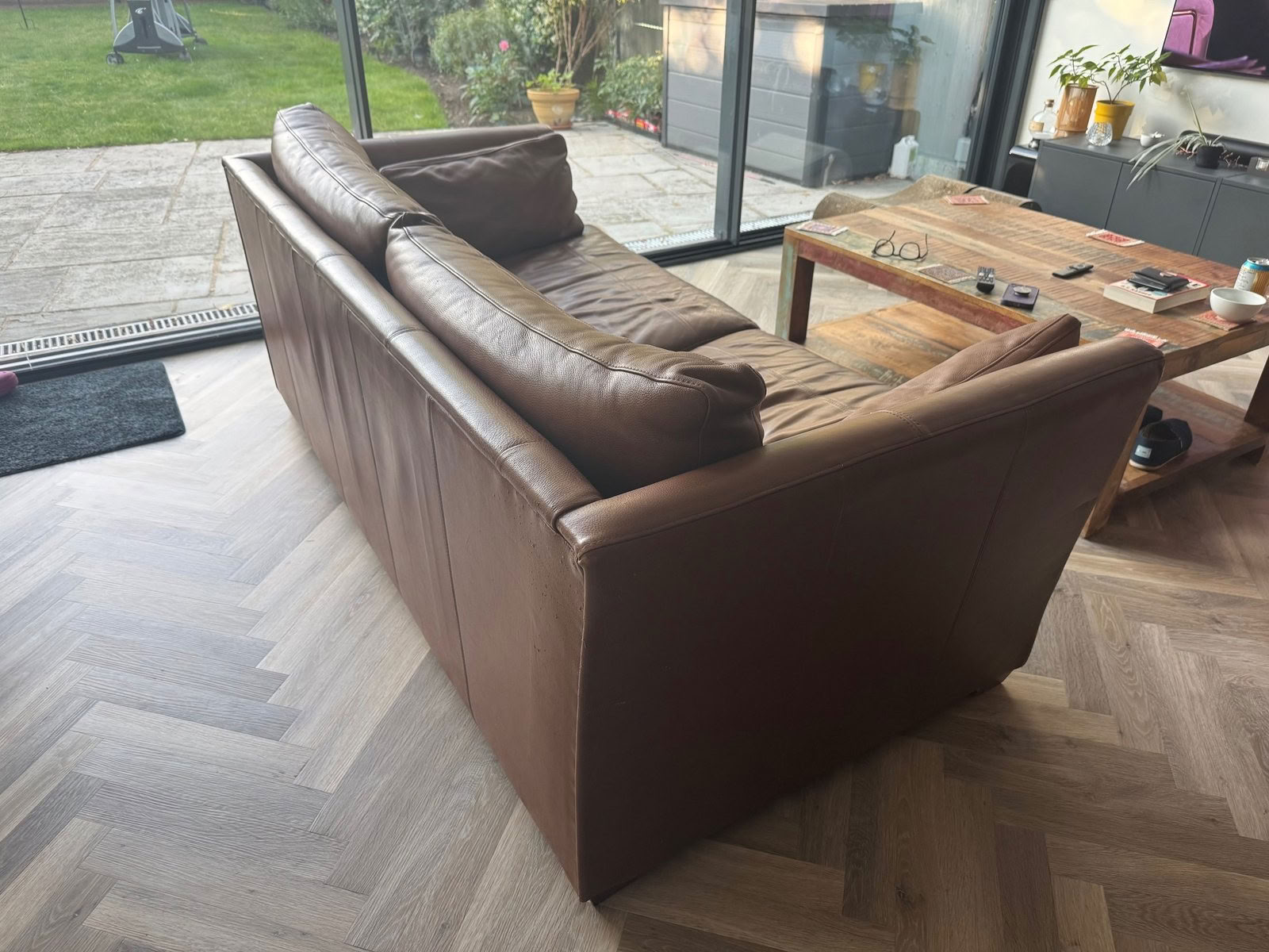 Free: Large and medium brown leather sofas (Lion Gate TW9) - Richmond ...