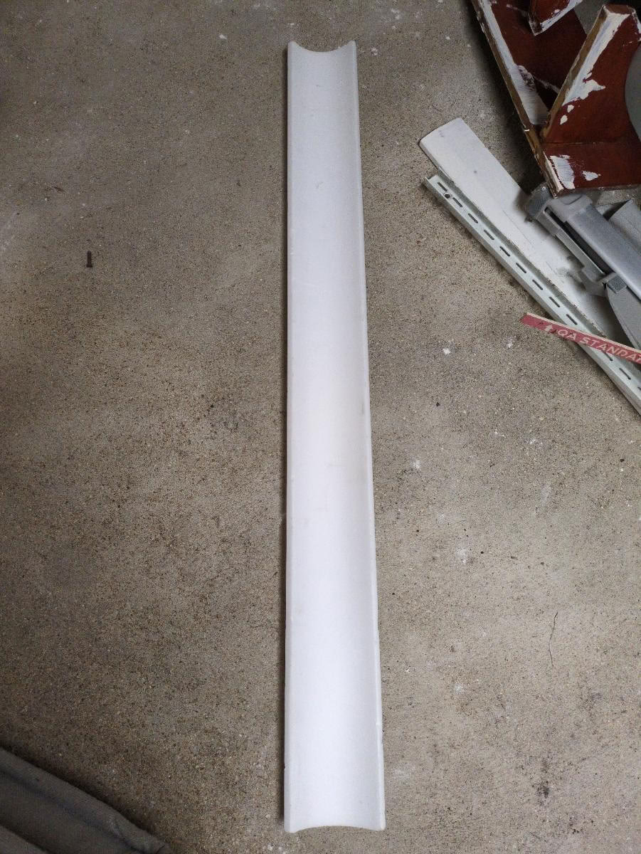 Free: 1m polystyrene coving (Chatham ME5)