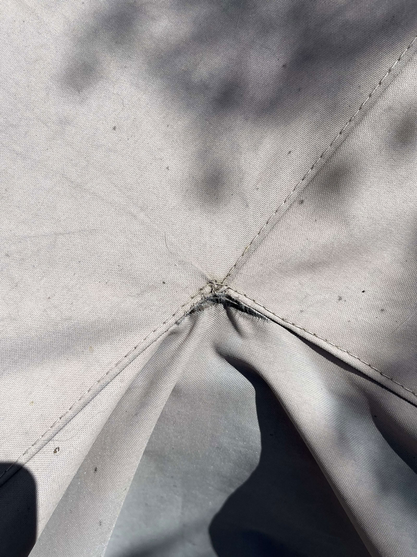 Free: Outdoor furniture cover (Tunbridge Wells N. TN2) - Crowborough ...
